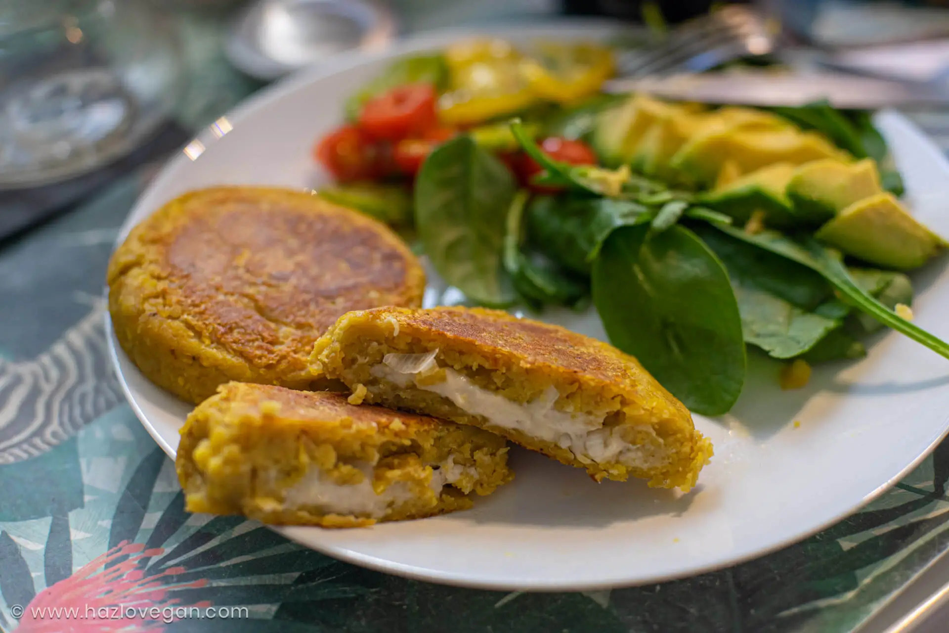 Tortilla Vegana De Tofu Y Verduras Una Opción Salada Y Nutritiva La